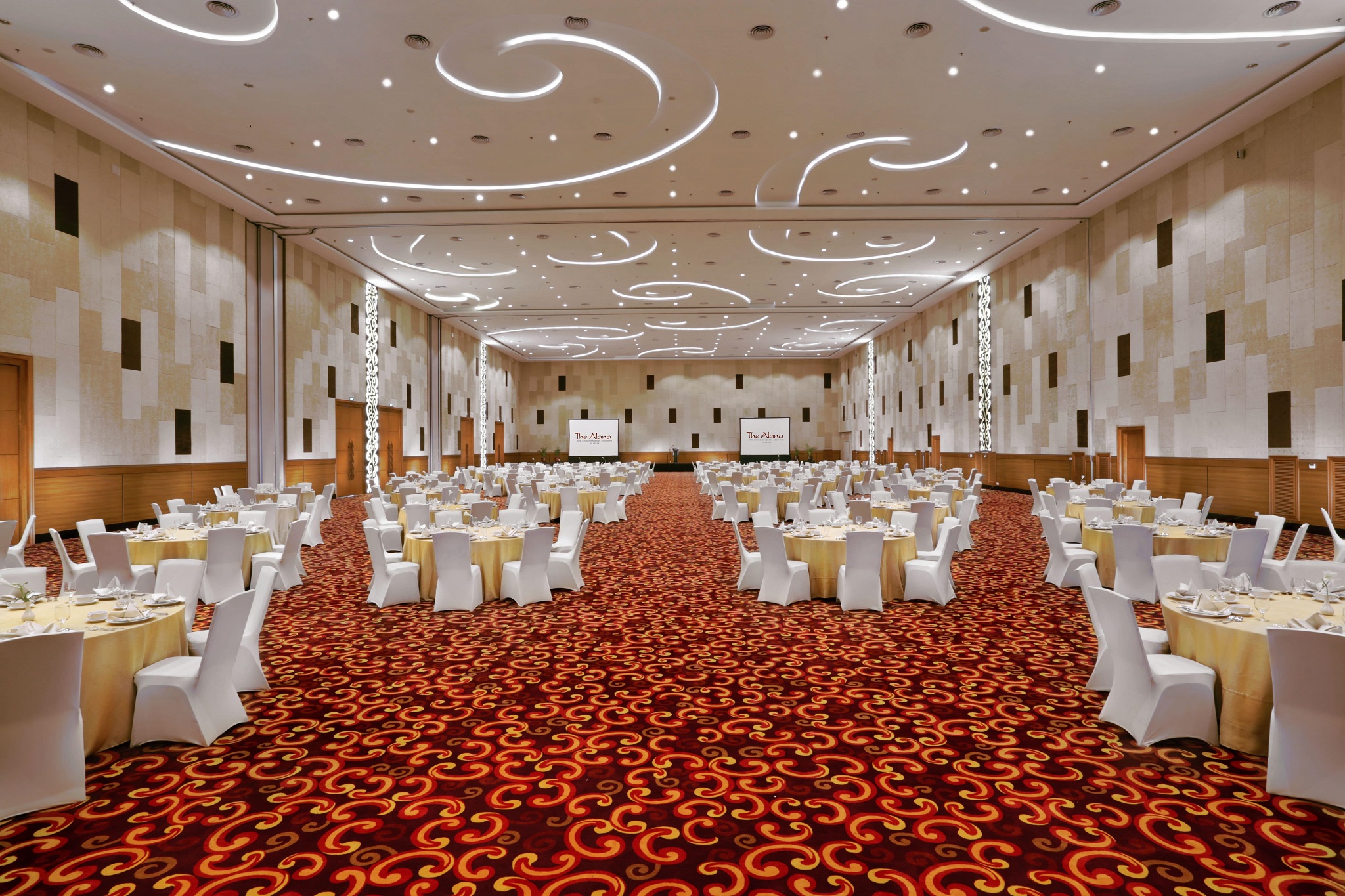 The Alana Yogyakarta Hotel & Convention Center – to travel is to live